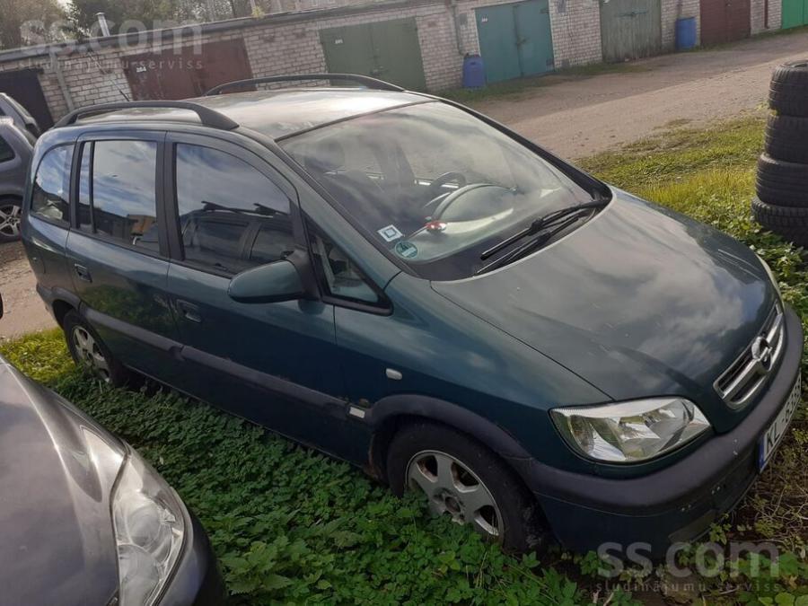 Green Opel Zafira 2003 in Riga, with an engine capacity of 2.20 L and mileage of 325 thousand km for 290 €, photo 1 on AUTOMOTO.COM.LV