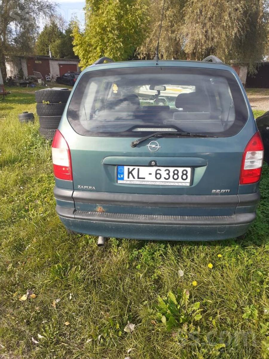 Green Opel Zafira 2003 in Riga, with an engine capacity of 2.20 L and mileage of 325 thousand km for 290 €, photo 6 on AUTOMOTO.COM.LV