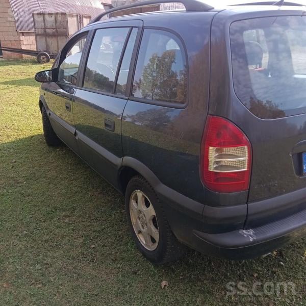 Zaļš Opel Zafira 2003 Rēzekne, ar dzinēja tilpumu 2.20 L un nobraukumu 249 tūkst. km par 1050 €, foto 3 vietnē AUTOMOTO.COM.LV