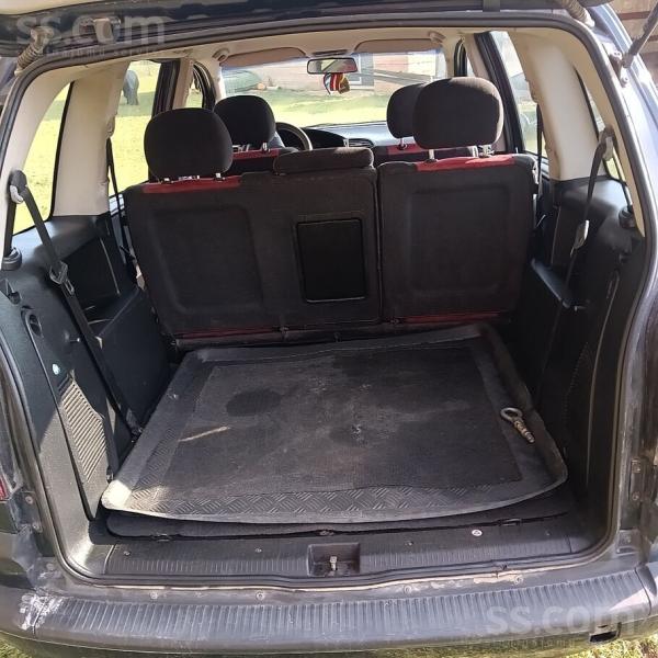 Zaļš Opel Zafira 2003 Rēzekne, ar dzinēja tilpumu 2.20 L un nobraukumu 249 tūkst. km par 1050 €, foto 7 vietnē AUTOMOTO.COM.LV