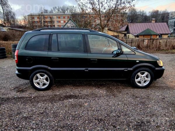 Zaļš Opel Zafira 2004 Rīga, ar dzinēja tilpumu 2.00 L un nobraukumu 328 tūkst. km par 1850 €, foto 5 vietnē AUTOMOTO.COM.LV