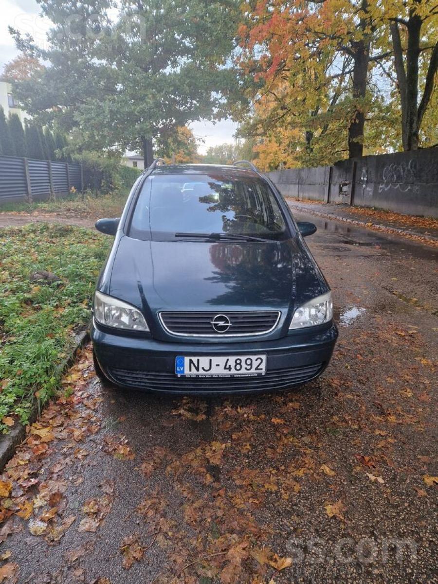 Green Opel Zafira 2004 in Riga, with an engine capacity of 2.00 L and mileage of 292 thousand km for 1000 €, photo 3 on AUTOMOTO.COM.LV