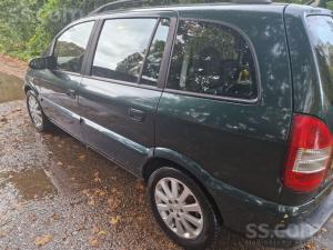 Green Opel Zafira 2004 in Riga, with an engine capacity of 2.00 L and mileage of 292 thousand km for 1000 €, photo 4 on AUTOMOTO.COM.LV
