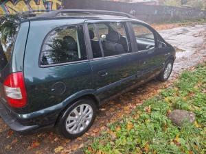 Green Opel Zafira 2004 in Riga, with an engine capacity of 2.00 L and mileage of 292 thousand km for 1000 €, photo 5 on AUTOMOTO.COM.LV