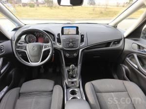 Green Opel Zafira 2014 in Riga, with an engine capacity of 1.60 L and mileage of 0 thousand km for 5900 €, photo 9 on AUTOMOTO.COM.LV