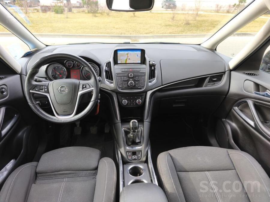 Green Opel Zafira 2014 in Riga, with an engine capacity of 1.60 L and mileage of 0 thousand km for 5900 €, photo 9 on AUTOMOTO.COM.LV