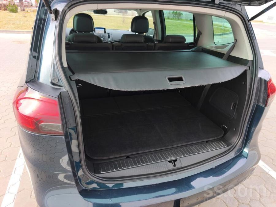 Green Opel Zafira 2014 in Riga, with an engine capacity of 1.60 L and mileage of 0 thousand km for 5900 €, photo 13 on AUTOMOTO.COM.LV