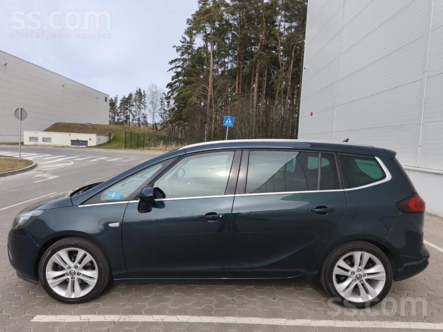 Green Opel Zafira 2014 in Riga, with an engine capacity of 1.60 L and mileage of 0 thousand km for 5900 €, photo 32 on AUTOMOTO.COM.LV