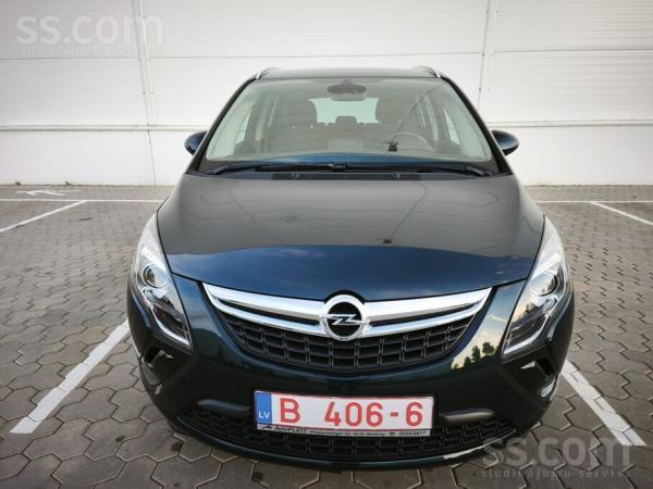 Green Opel Zafira 2014 in Riga, with an engine capacity of 1.60 L and mileage of 0 thousand km for 5900 €, photo 3 on AUTOMOTO.COM.LV