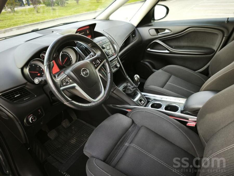 Zaļš Opel Zafira 2014 Rīga, ar dzinēja tilpumu 1.60 L un nobraukumu 0 tūkst. km par 5900 €, foto 9 vietnē AUTOMOTO.COM.LV