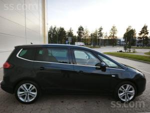 Zaļš Opel Zafira 2014 Rīga, ar dzinēja tilpumu 1.60 L un nobraukumu 0 tūkst. km par 5900 €, foto 30 vietnē AUTOMOTO.COM.LV