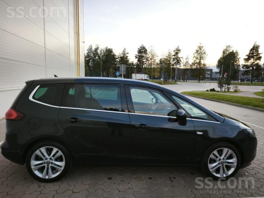 Zaļš Opel Zafira 2014 Rīga, ar dzinēja tilpumu 1.60 L un nobraukumu 0 tūkst. km par 5900 €, foto 30 vietnē AUTOMOTO.COM.LV