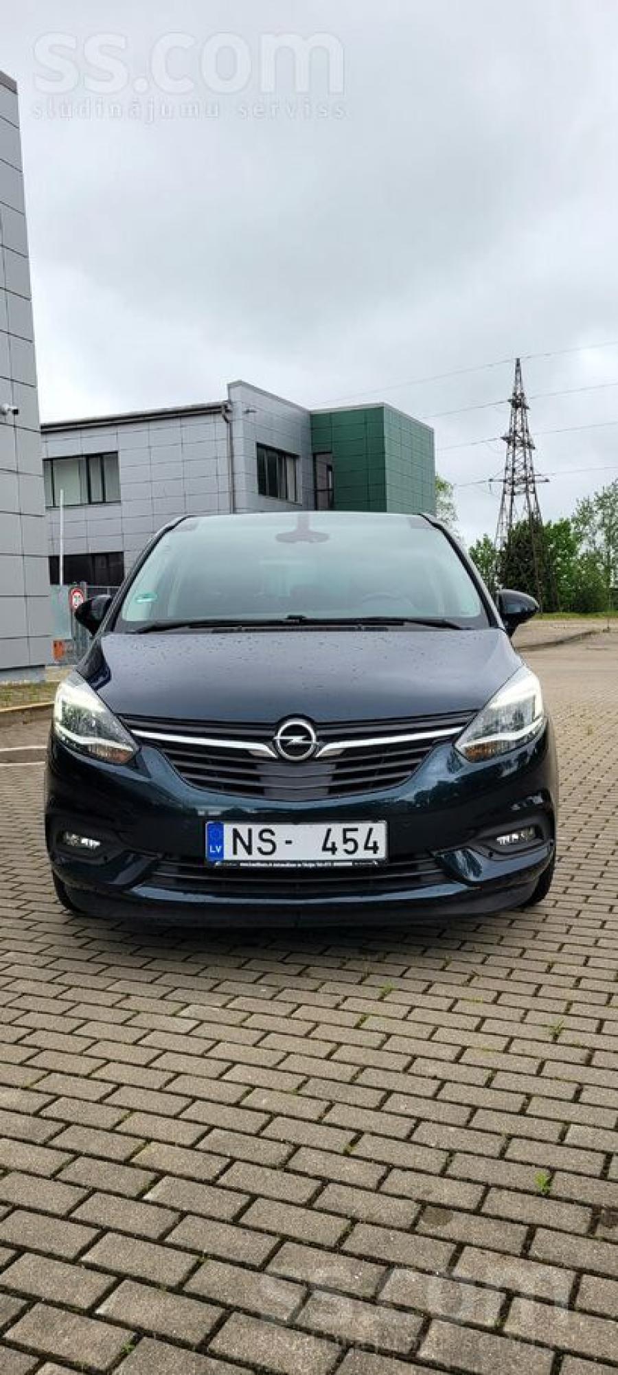 Zaļš Opel Zafira 2018 Tukums, ar dzinēja tilpumu 1.60 L un nobraukumu 158 tūkst. km par 8500 €, foto 5 vietnē AUTOMOTO.COM.LV