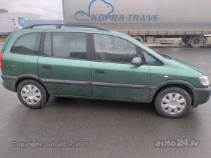 Green Opel Zafira 1999 in Tallinn, with an engine capacity of 1.80 L and mileage of 285 thousand km for 999 €, photo 3 on AUTOMOTO.COM.LV