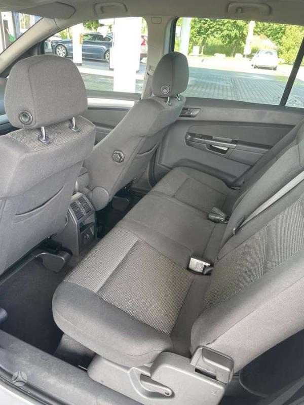 Pelēks Opel Zafira 2011 Tauragė, ar dzinēja tilpumu 1.70 L un nobraukumu 271 tūkst. km par 2900 €, foto 8 vietnē AUTOMOTO.COM.LV