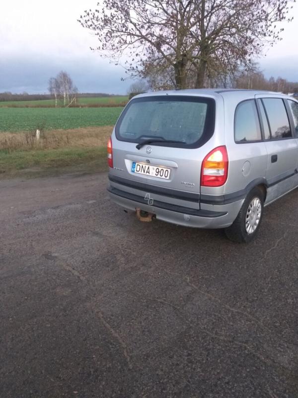Pelēks Opel Zafira 2002 Viļņa, ar dzinēja tilpumu 2.20 L un nobraukumu 3 tūkst. km par 600 €, foto 4 vietnē AUTOMOTO.COM.LV