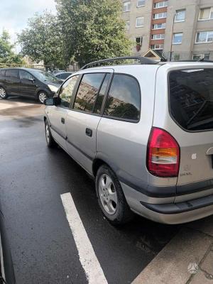 Pelēks Opel Zafira 2002 Šauļi, ar dzinēja tilpumu 1.60 L un nobraukumu 25 tūkst. km par 360 €, foto 3 vietnē AUTOMOTO.COM.LV