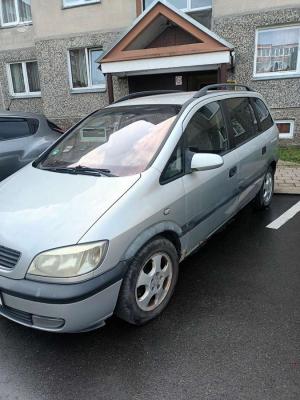 Pelēks Opel Zafira 2002 Šauļi, ar dzinēja tilpumu 1.60 L un nobraukumu 25 tūkst. km par 360 €, foto 4 vietnē AUTOMOTO.COM.LV