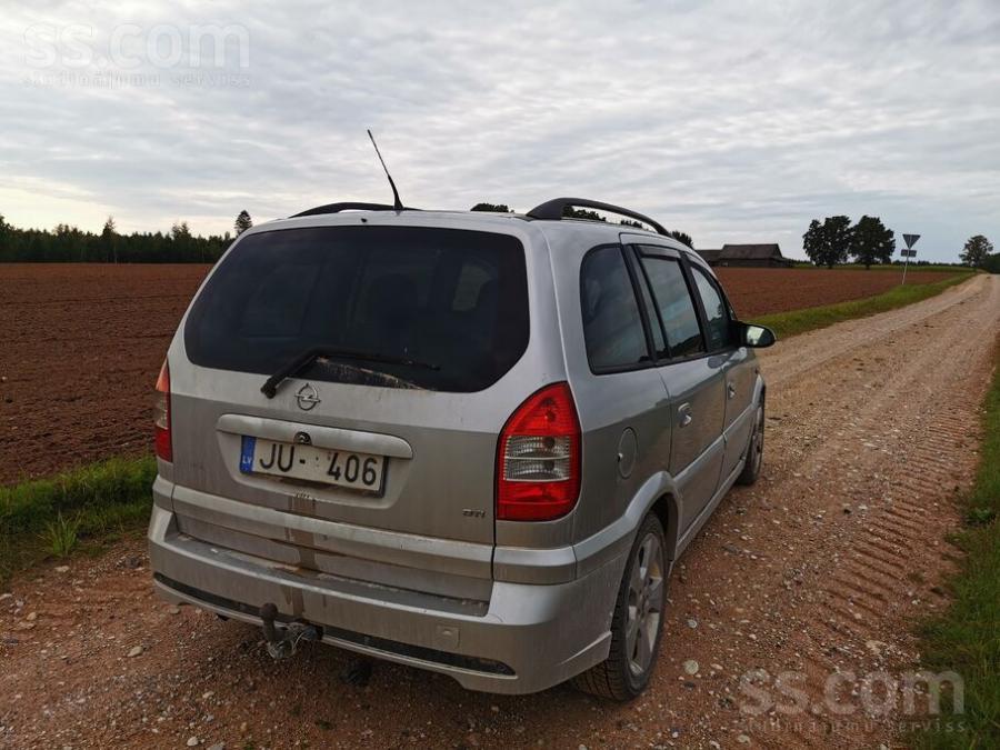 Pelēks Opel Zafira 2003 Valmiera, ar dzinēja tilpumu 2.00 L un nobraukumu 281 tūkst. km par 550 €, foto 4 vietnē AUTOMOTO.COM.LV