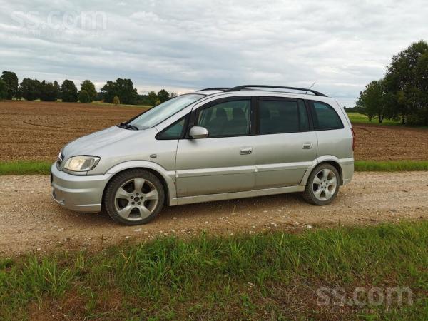 Pelēks Opel Zafira 2003 Valmiera, ar dzinēja tilpumu 2.00 L un nobraukumu 281 tūkst. km par 550 €, foto 5 vietnē AUTOMOTO.COM.LV