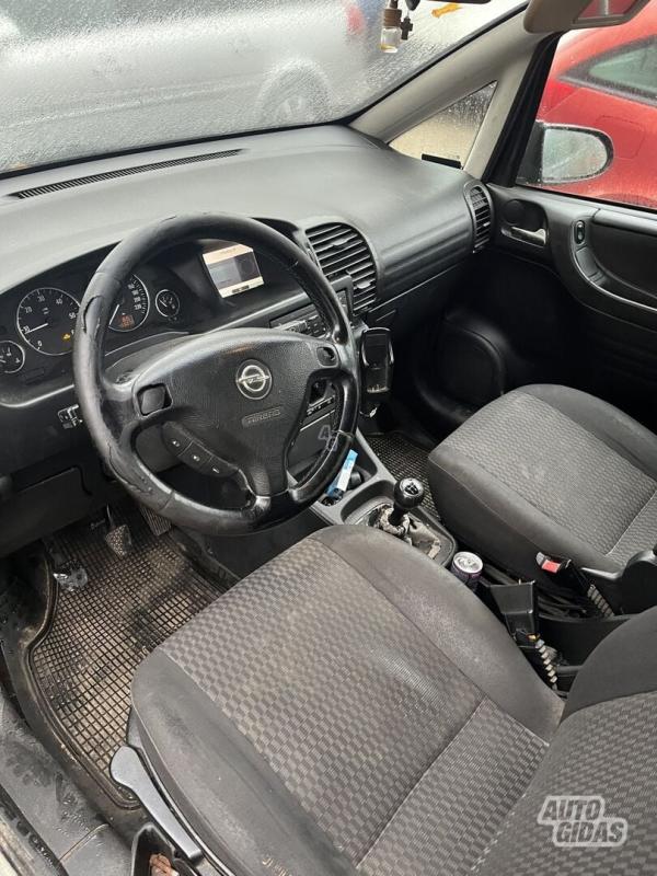 Pelēks Opel Zafira 2003 Panevēža, ar dzinēja tilpumu 1.30 L un nobraukumu 465 tūkst. km par 900 €, foto 8 vietnē AUTOMOTO.COM.LV