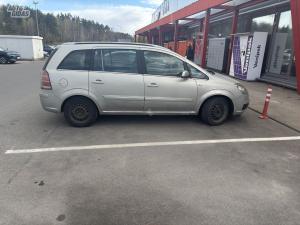 Pelēks Opel Zafira 2006 Viļņa, ar dzinēja tilpumu 1.90 L un nobraukumu 310 tūkst. km par 1250 €, foto  vietnē AUTOMOTO.COM.LV