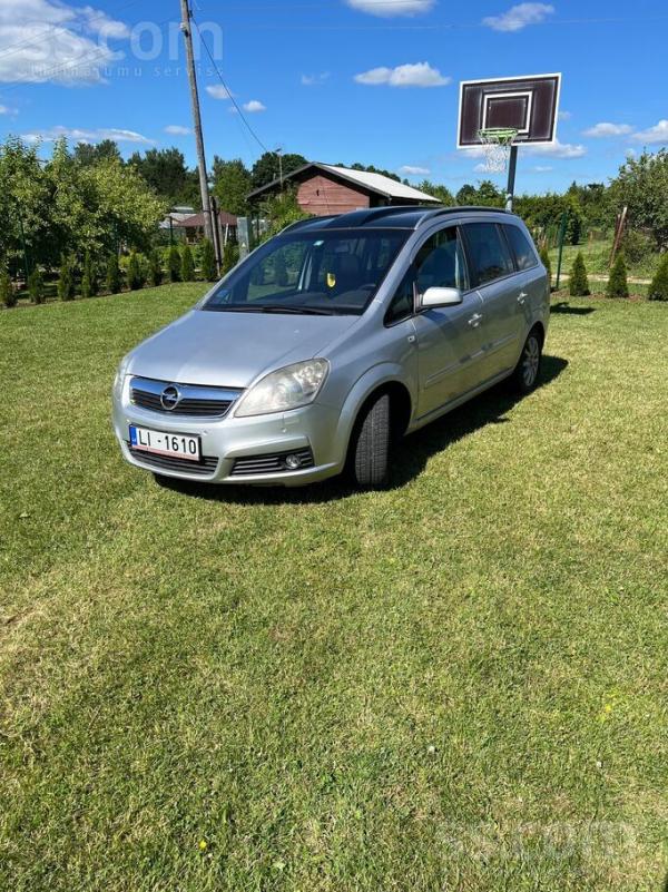 Pelēks Opel Zafira 2006 Saldus, ar dzinēja tilpumu 1.90 L un nobraukumu 220 tūkst. km par 2000 €, foto 1 vietnē AUTOMOTO.COM.LV