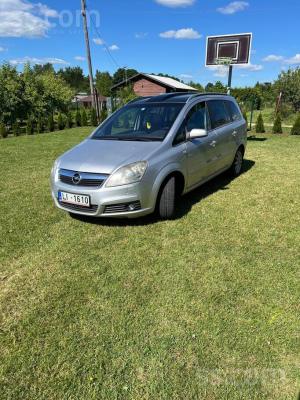 Grey Opel Zafira 2006 in Saldus, with an engine capacity of 1.90 L and mileage of 220 thousand km for 2000 €, photo  on AUTOMOTO.COM.LV