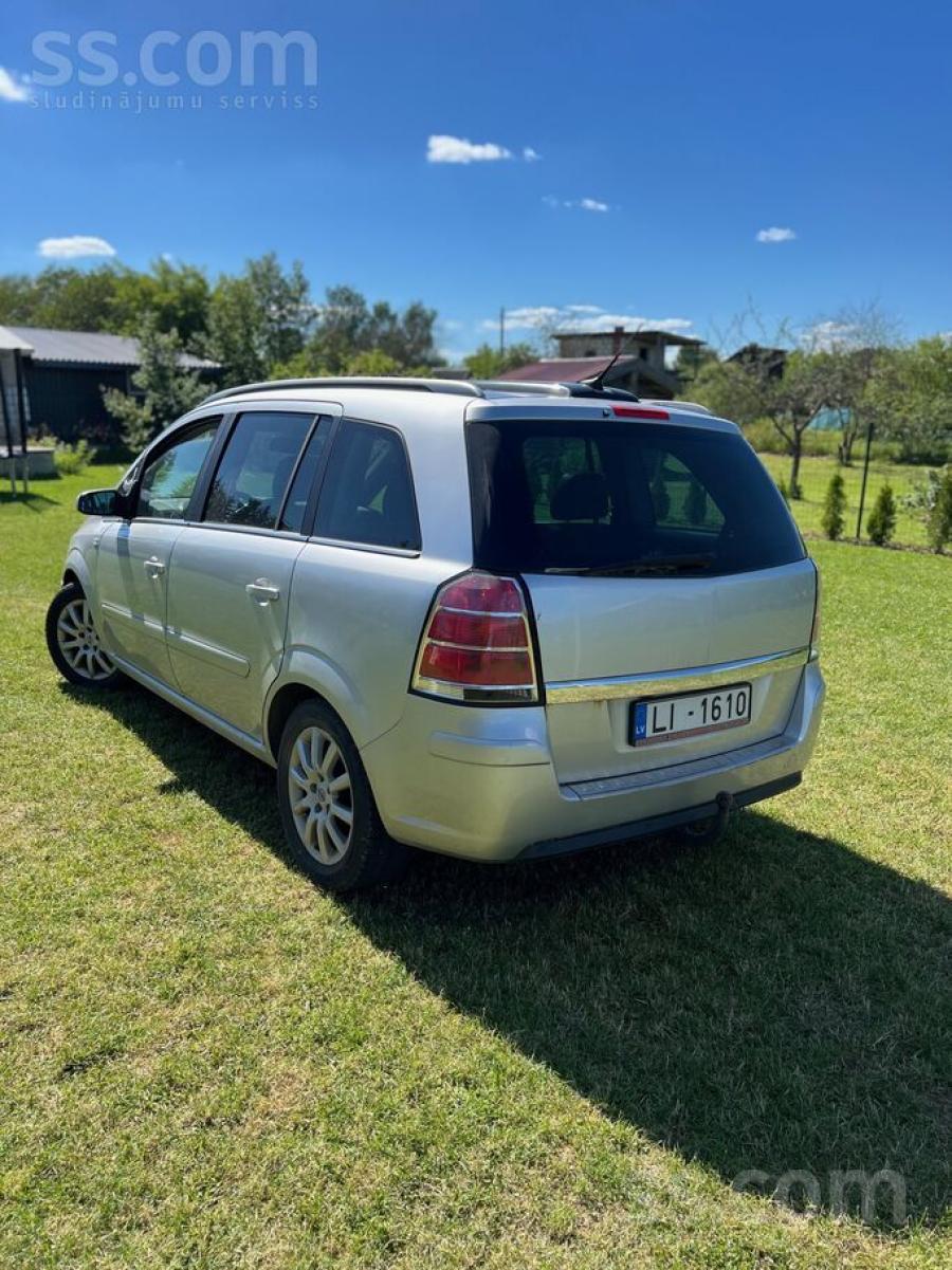 Pelēks Opel Zafira 2006 Saldus, ar dzinēja tilpumu 1.90 L un nobraukumu 220 tūkst. km par 2000 €, foto 6 vietnē AUTOMOTO.COM.LV