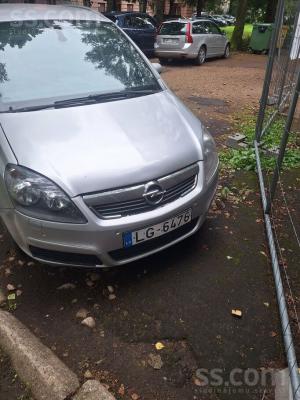 Pelēks Opel Zafira 2007 Tukums, ar dzinēja tilpumu 1.90 L un nobraukumu 365 tūkst. km par 1100 €, foto  vietnē AUTOMOTO.COM.LV