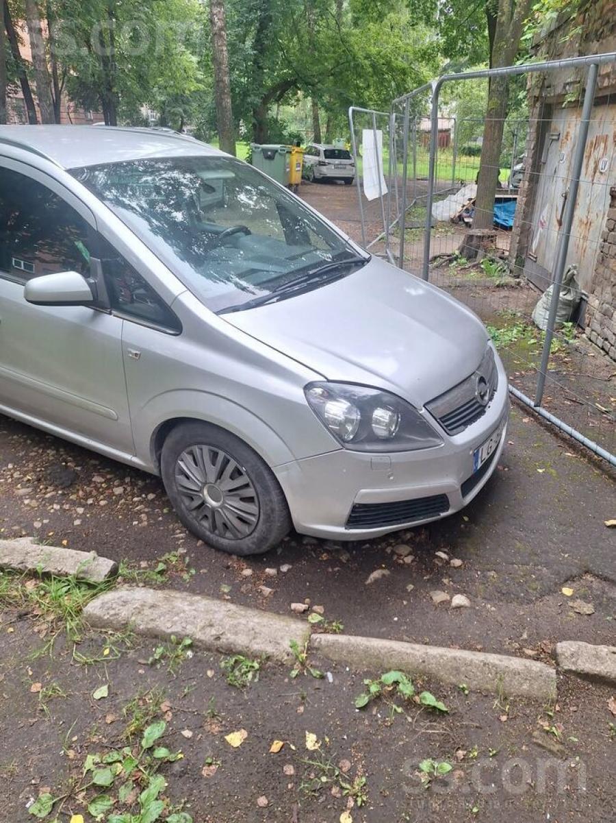Pelēks Opel Zafira 2007 Tukums, ar dzinēja tilpumu 1.90 L un nobraukumu 365 tūkst. km par 1100 €, foto 7 vietnē AUTOMOTO.COM.LV