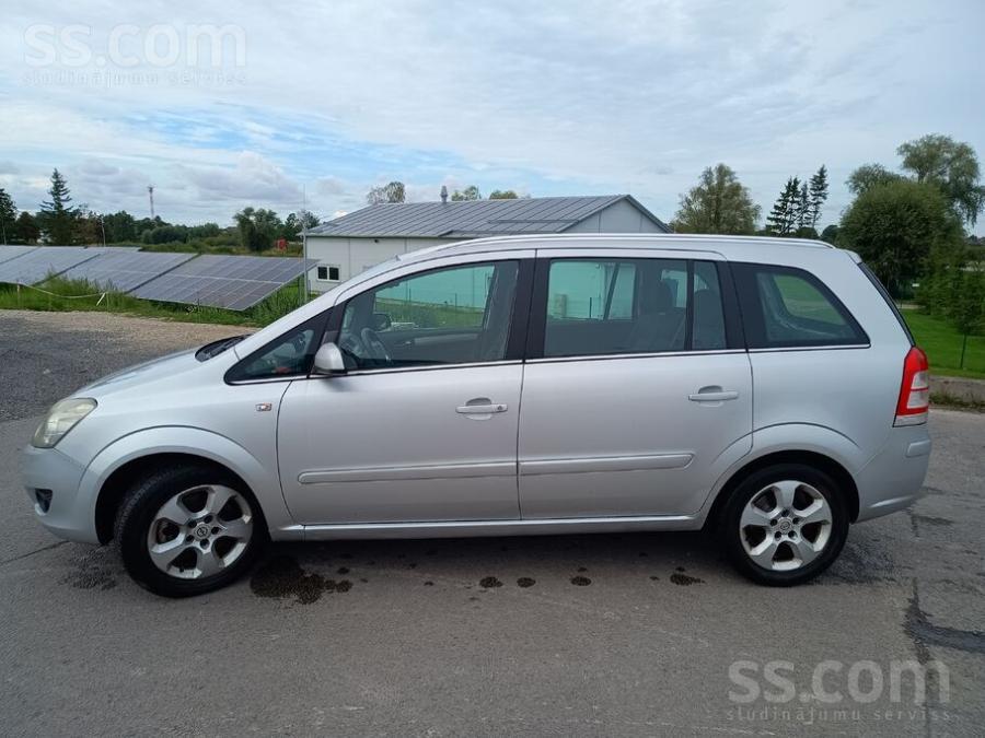 Pelēks Opel Zafira 2008 Bauska, ar dzinēja tilpumu 1.90 L un nobraukumu 307 tūkst. km par 1450 €, foto 1 vietnē AUTOMOTO.COM.LV