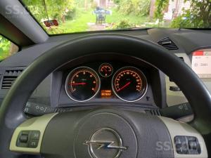 Pelēks Opel Zafira 2008 Bauska, ar dzinēja tilpumu 1.90 L un nobraukumu 307 tūkst. km par 1450 €, foto 9 vietnē AUTOMOTO.COM.LV