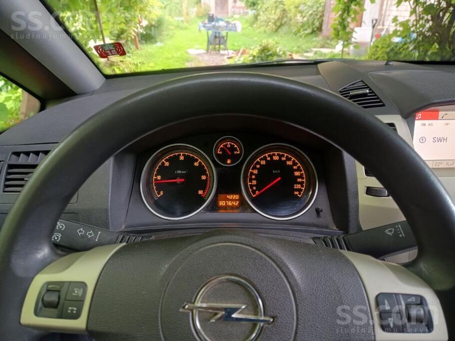 Pelēks Opel Zafira 2008 Bauska, ar dzinēja tilpumu 1.90 L un nobraukumu 307 tūkst. km par 1450 €, foto 9 vietnē AUTOMOTO.COM.LV