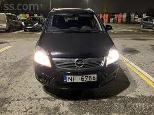 Grey Opel Zafira 2012 in Daugavpils, with an engine capacity of 1.70 L and mileage of 221 thousand km for 2850 €, photo 2 on AUTOMOTO.COM.LV