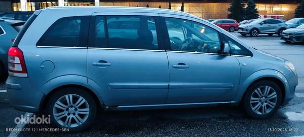 Grey Opel Zafira 2010 in Tartu, with an engine capacity of 0.11 L and mileage of 530 thousand km for 1500 €, photo 3 on AUTOMOTO.COM.LV