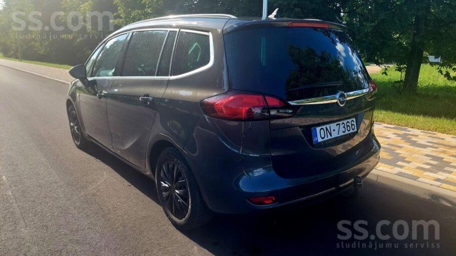 Pelēks Opel Zafira 2015 Balvi, ar dzinēja tilpumu 1.60 L un nobraukumu 0 tūkst. km par 5900 €, foto 7 vietnē AUTOMOTO.COM.LV