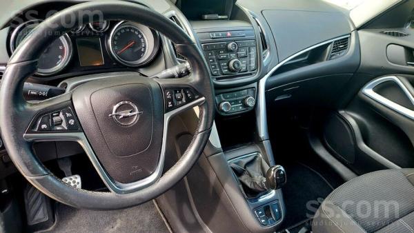 Pelēks Opel Zafira 2015 Balvi, ar dzinēja tilpumu 1.60 L un nobraukumu 0 tūkst. km par 5900 €, foto 7 vietnē AUTOMOTO.COM.LV