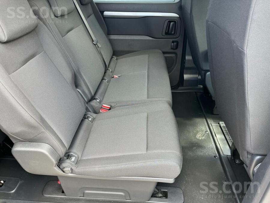 Pelēks Opel Zafira 2026 Rīga, ar dzinēja tilpumu 2.20 L un nobraukumu 10 tūkst. km par 35500 €, foto 8 vietnē AUTOMOTO.COM.LV