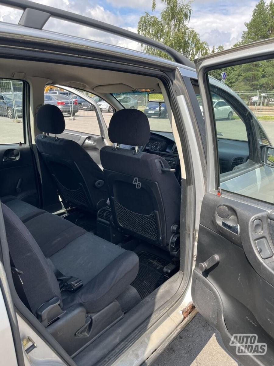 Pelēks Opel Zafira 1999 Kauņa, ar dzinēja tilpumu 1.60 L un nobraukumu 221 tūkst. km par 990 €, foto 12 vietnē AUTOMOTO.COM.LV