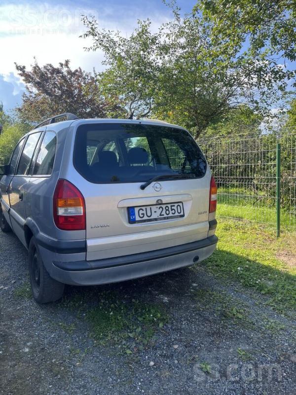 Pelēks Opel Zafira 1999 Gulbene, ar dzinēja tilpumu 1.80 L un nobraukumu 427 tūkst. km par 350 €, foto 2 vietnē AUTOMOTO.COM.LV