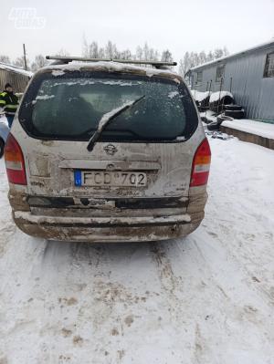 Pelēks Opel Zafira 2000 Panevēža, ar dzinēja tilpumu 2.00 L un nobraukumu 300 tūkst. km par 400 €, foto 4 vietnē AUTOMOTO.COM.LV
