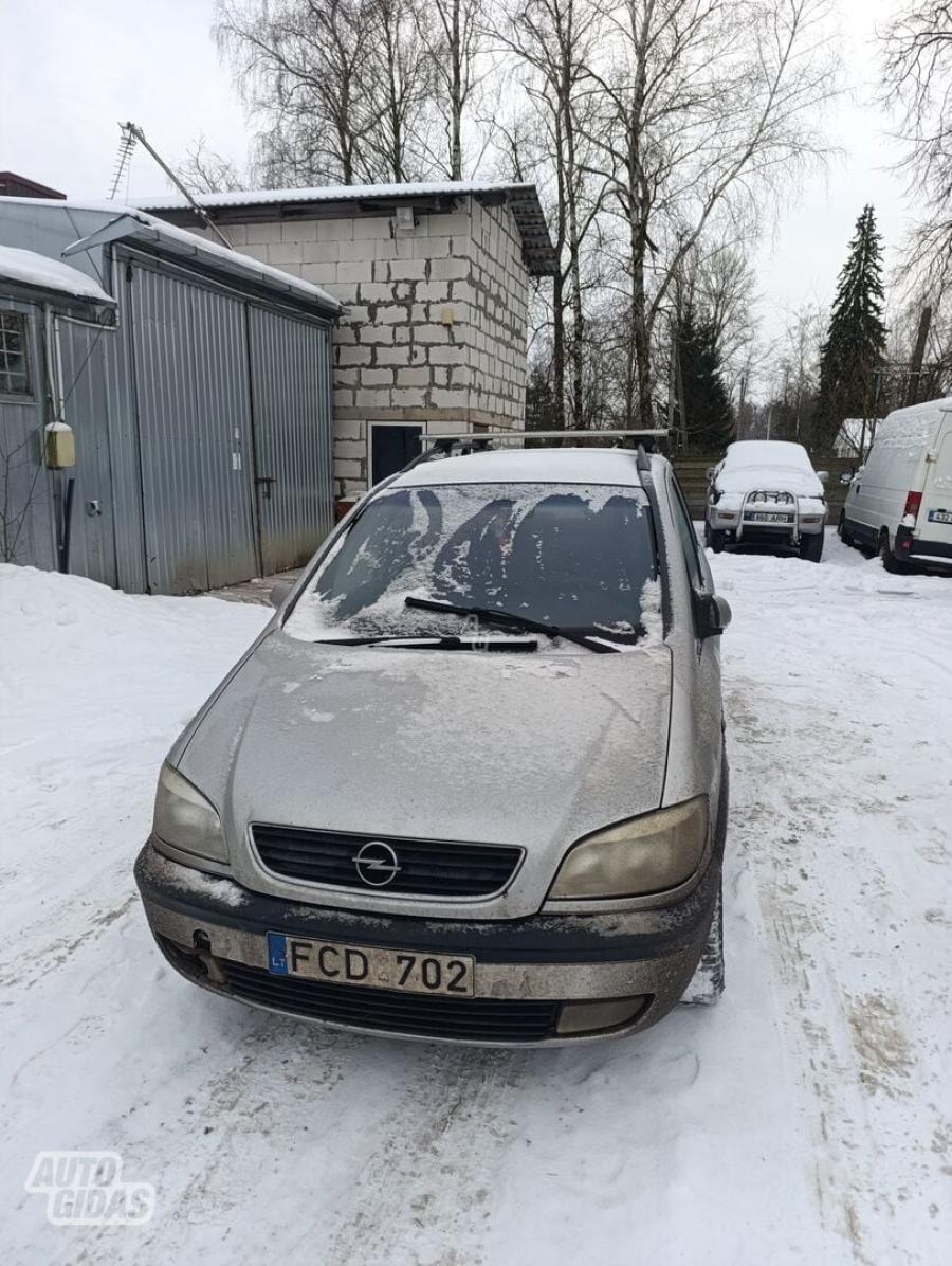 Pelēks Opel Zafira 2000 Panevēža, ar dzinēja tilpumu 2.00 L un nobraukumu 300 tūkst. km par 400 €, foto 6 vietnē AUTOMOTO.COM.LV