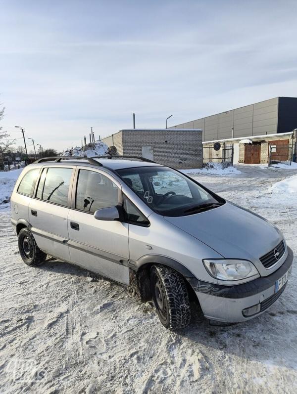 Серый Опель Зафира 2000 в Каунас, объемом двигателя 2.00 л и пробегом 250 тыс. км за 600 €, фото 1 на AUTOMOTO.COM.LV