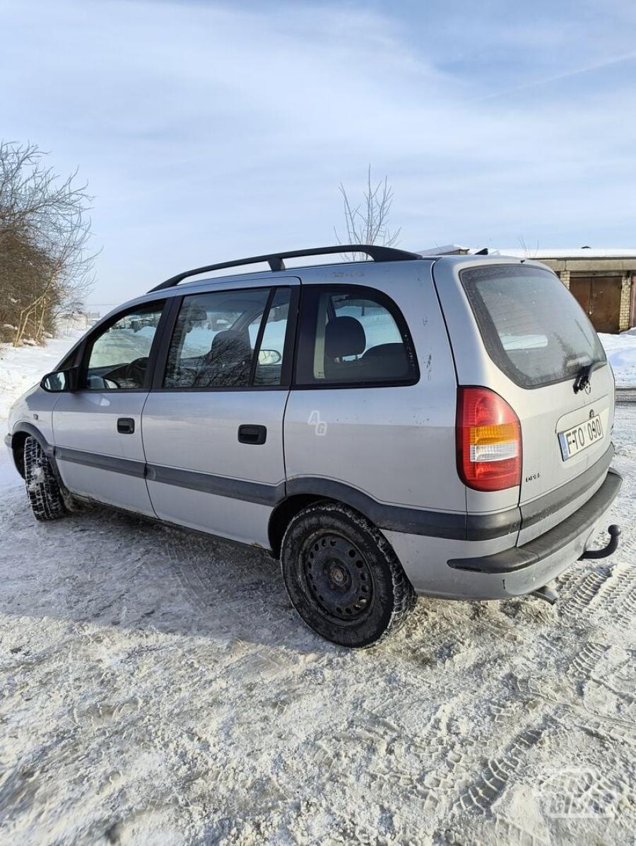 Серый Опель Зафира 2000 в Каунас, объемом двигателя 2.00 л и пробегом 250 тыс. км за 600 €, фото 2 на AUTOMOTO.COM.LV