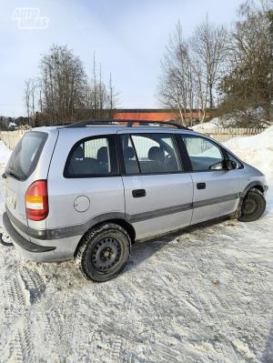 Серый Опель Зафира 2000 в Каунас, объемом двигателя 2.00 л и пробегом 250 тыс. км за 600 €, фото 4 на AUTOMOTO.COM.LV