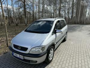 Grey Opel Zafira 2000 in Anyksciai, with an engine capacity of 2.00 L and mileage of 212 thousand km for 1250 €, photo 3 on AUTOMOTO.COM.LV