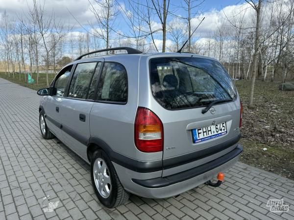 Grey Opel Zafira 2000 in Anyksciai, with an engine capacity of 2.00 L and mileage of 212 thousand km for 1250 €, photo 4 on AUTOMOTO.COM.LV