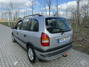 Grey Opel Zafira 2000 in Anyksciai, with an engine capacity of 2.00 L and mileage of 212 thousand km for 1250 €, photo 5 on AUTOMOTO.COM.LV