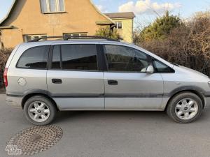 Grey Opel Zafira 2000 in Kaunas, with an engine capacity of 2.00 L and mileage of 256 thousand km for 490 €, photo 4 on AUTOMOTO.COM.LV